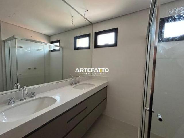 Apartamento para venda em São José de 144.00m² com 3 Quartos, 3 Suites e 4 Garagens
