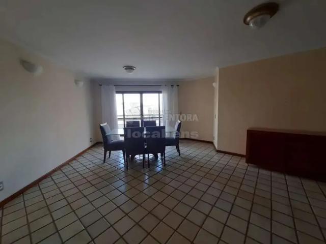 Apartamento para Venda em São José do Rio Preto/SP Centro 4 Quartos