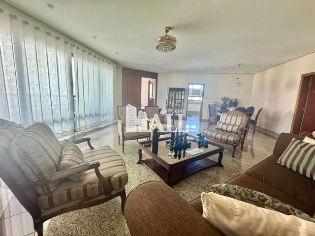 Apartamento para Venda em São José do Rio Preto/SP Centro 4 Quartos
