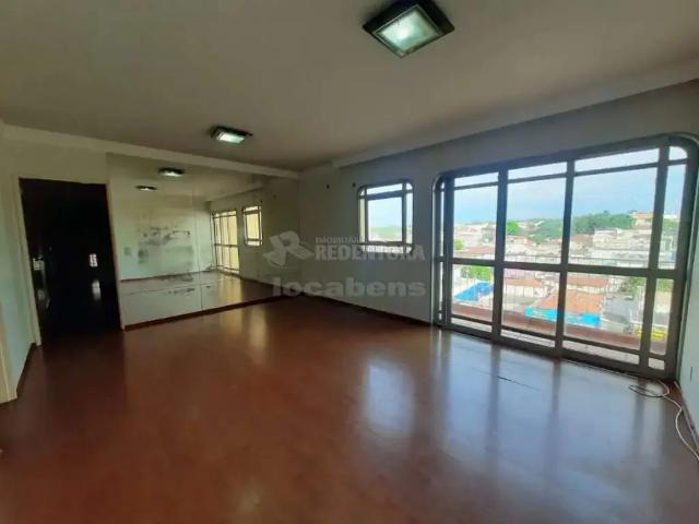 Apartamento para Venda em São José do Rio Preto/SP Centro 4 Quartos