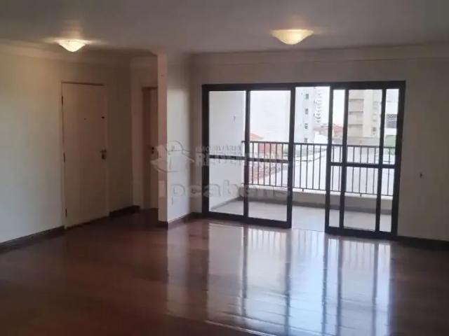 Apartamento para Venda em São José do Rio Preto/SP Centro 4 Quartos