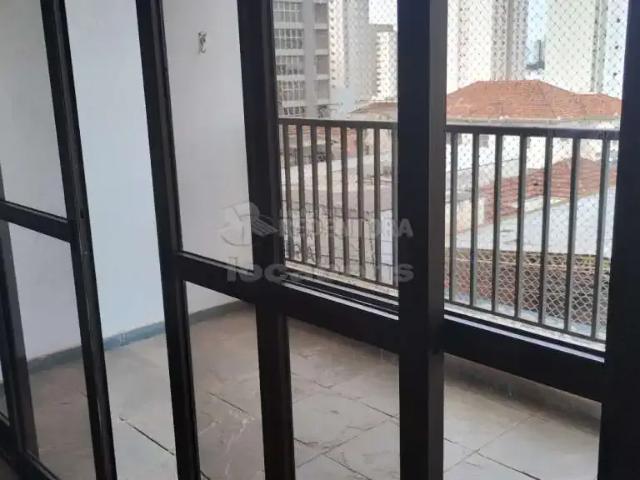 Apartamento para Venda em São José do Rio Preto/SP Centro 4 Quartos