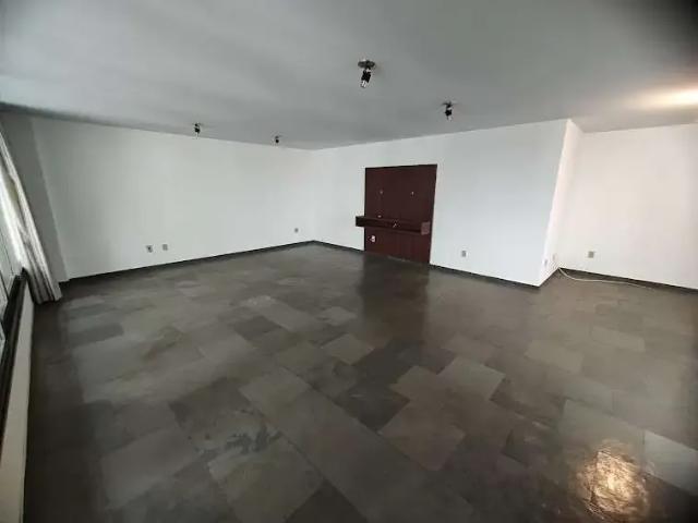 Apartamento para Venda em São José do Rio Preto/SP Centro 4 Quartos