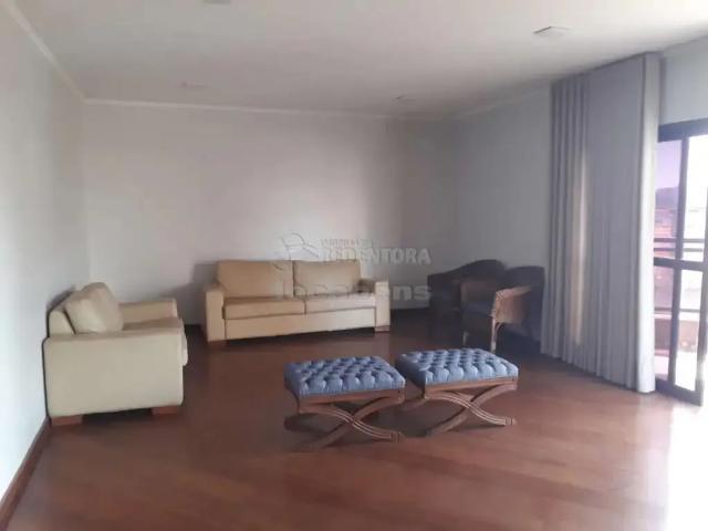 Apartamento para Venda em São José do Rio Preto/SP Centro 4 Quartos