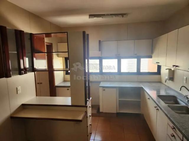 Apartamento para Venda em São José do Rio Preto/SP Centro 3 Quartos