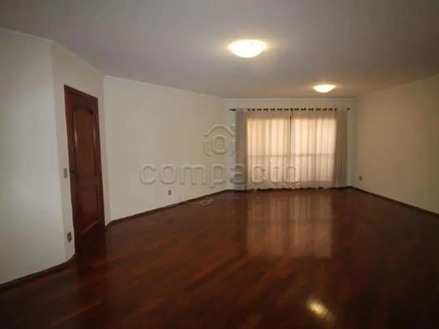 Apartamento para Venda em São José do Rio Preto/SP Centro 3 Quartos
