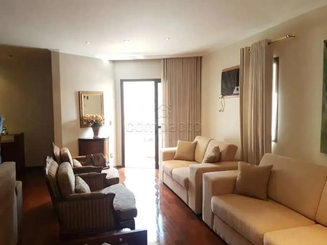 Apartamento para Venda em São José do Rio Preto/SP Centro 3 Quartos