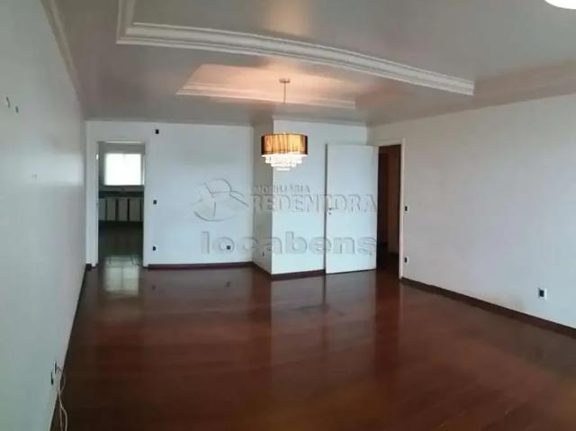 Apartamento para Venda em São José do Rio Preto/SP Centro 3 Quartos