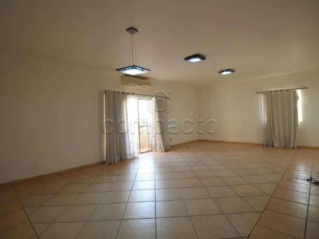 Apartamento para Venda em São José do Rio Preto/SP Centro 3 Quartos