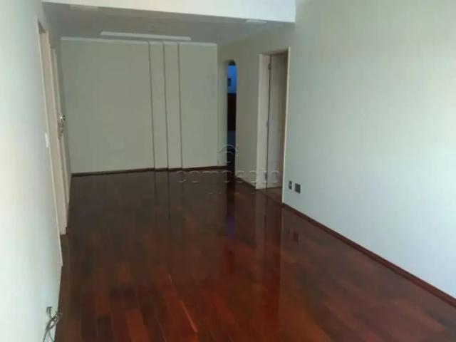 Apartamento para Venda em São José do Rio Preto/SP Centro 3 Quartos