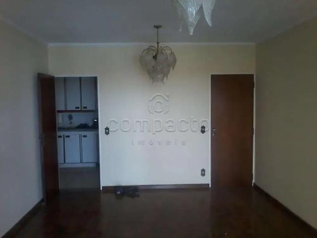 Apartamento para Venda em São José do Rio Preto/SP Centro 3 Quartos