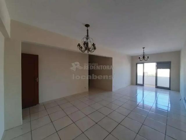 Apartamento para Venda em São José do Rio Preto/SP Centro 3 Quartos