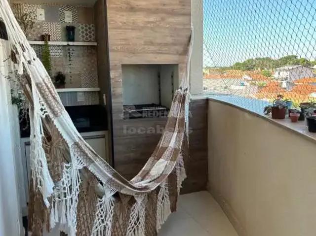 Apartamento para Venda em São José do Rio Preto/SP Vila Santa Cruz 3 Quartos
