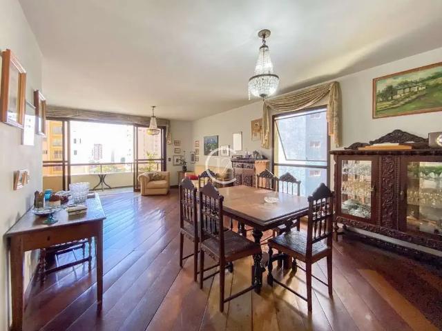 Apartamento para Venda em São José dos Campos/SP Vila Adyana 3 Quartos