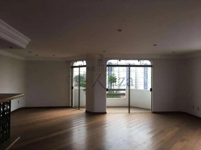 Apartamento para Venda em São José dos Campos/SP Vila Ema 4 Quartos