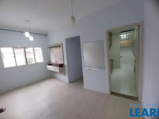 Apartamento para Venda em São José dos Campos/SP Conjunto Residencial Trinta e Um de Março 2 Quartos