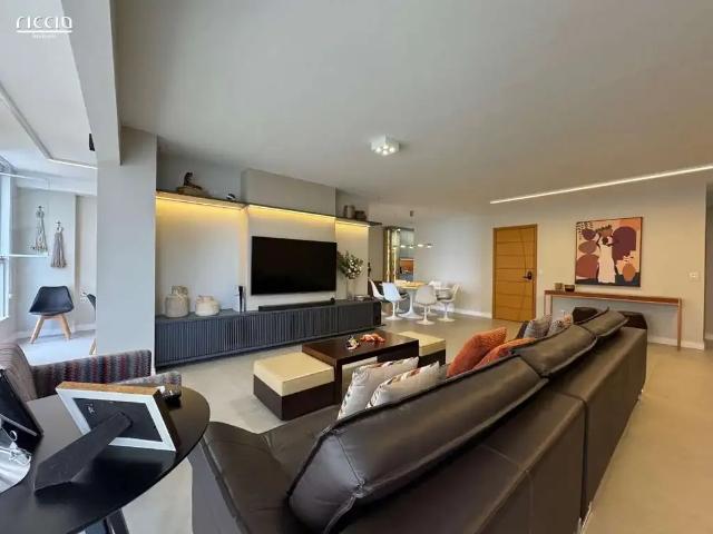 Apartamento para Venda em São José dos Campos/SP Jardim Aquárius 4 Quartos
