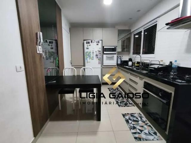 Apartamento para Venda em São José dos Campos/SP Jardim das Indústrias 4 Quartos