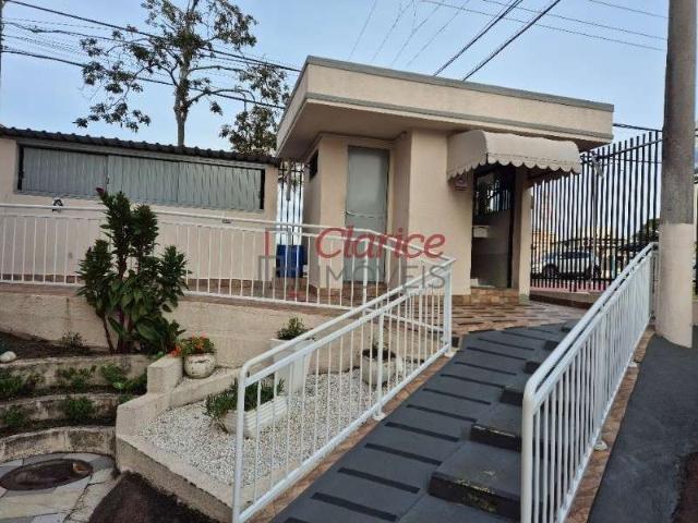Apartamento para Venda em São José dos Pinhais/PR Centro 3 Quartos