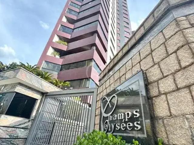 Apartamento para Venda em São José dos Pinhais/PR Centro 4 Quartos