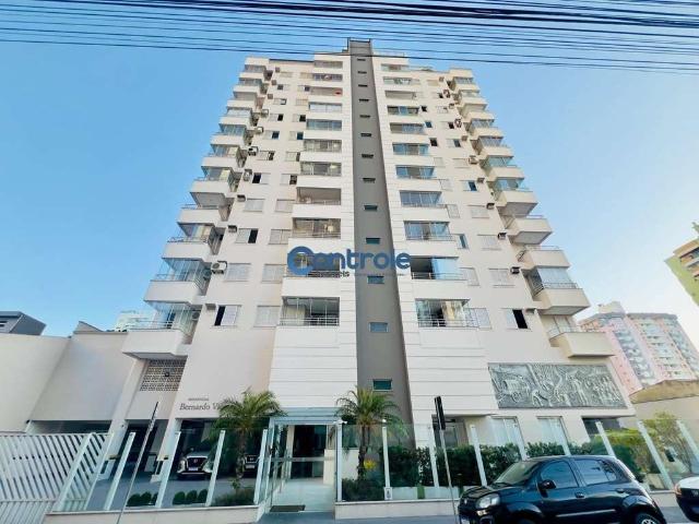 Apartamento para Venda em São José/SC Campinas 4 Quartos