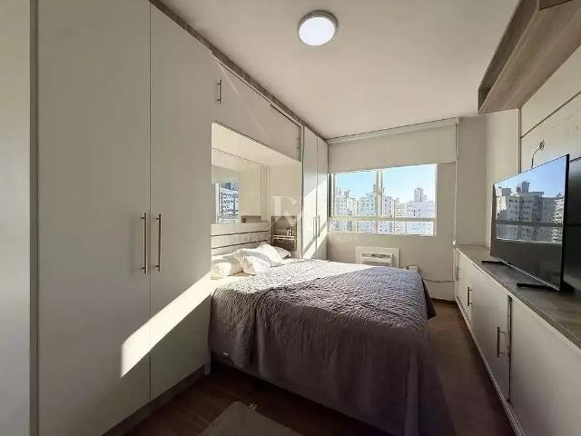 Apartamento para Venda em São José/SC Campinas 4 Quartos