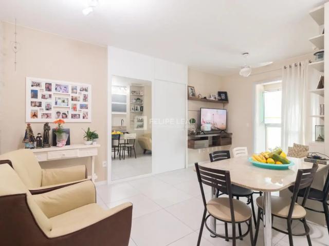 Apartamento para Venda em São José/SC Centro 3 Quartos