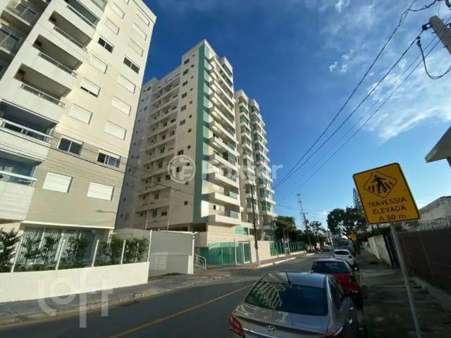 Apartamento para Venda em São José/SC Barreiros 3 Quartos
