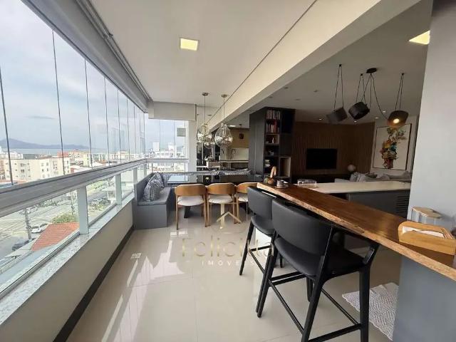 Apartamento para Venda em São José/SC Kobrasol 3 Quartos