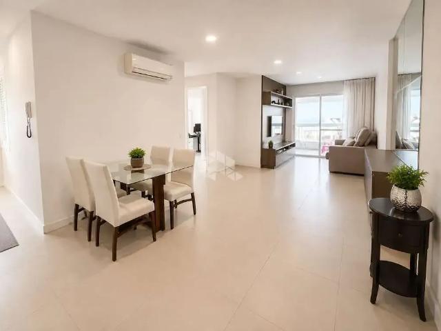Apartamento para Venda em São José/SC Kobrasol 3 Quartos