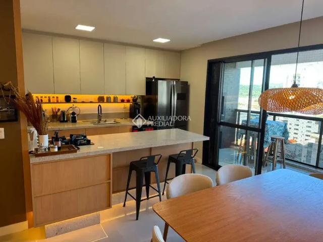 Apartamento para Venda em São José/SC Kobrasol 3 Quartos