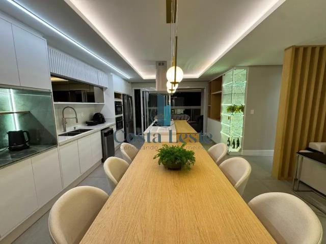 Apartamento para Venda em São José/SC Kobrasol 3 Quartos