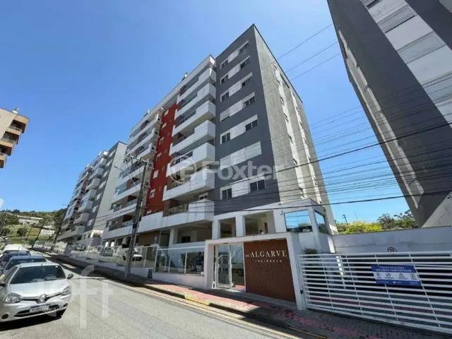 Apartamento para Venda em São José/SC Praia Comprida 3 Quartos