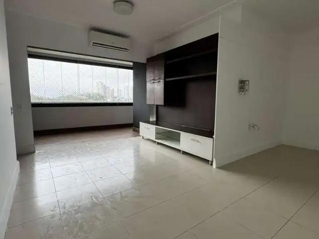 Apartamento para Venda em São Luís/MA Ponta do Farol 4 Quartos