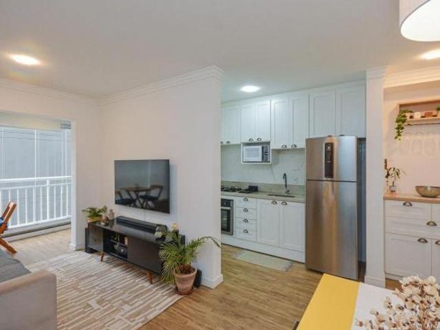 Apartamento para Venda em São Paulo, Vila Isa, 2 dormitórios, 1 suíte, 2 banheiros, 1 vaga