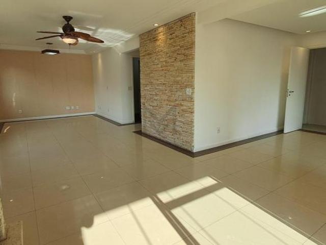 Apartamento para Venda em São Paulo, Vila São Francisco, 3 dormitórios, 3 suítes, 5 banheiros, 3 vag