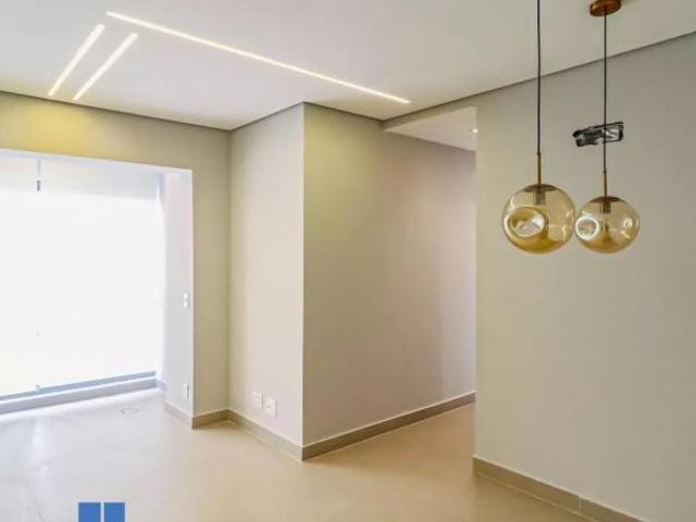 Apartamento para Venda em São Paulo, VILA SONIA, 2 dormitórios, 1 suíte, 1 banheiro, 1 vaga