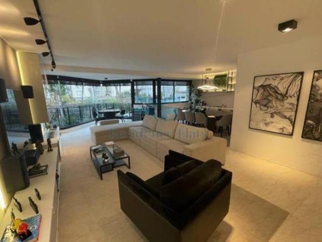 Apartamento para Venda em São Paulo, Aclimação, 4 dormitórios, 2 suítes, 6 banheiros, 2 vagas