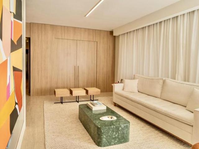 Apartamento para Venda em São Paulo, Itaim Bibi, 3 dormitórios, 1 suíte, 4 banheiros, 1 vaga