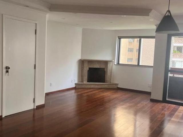 Apartamento para Venda em São Paulo, Itaim Bibi, 4 dormitórios, 3 suítes, 4 banheiros, 2 vagas