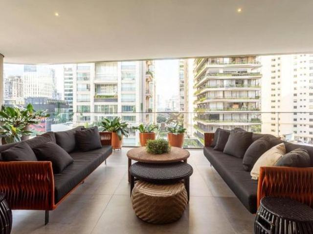 Apartamento para Venda em São Paulo, Itaim Bibi, 4 dormitórios, 4 suítes, 6 banheiros, 6 vagas