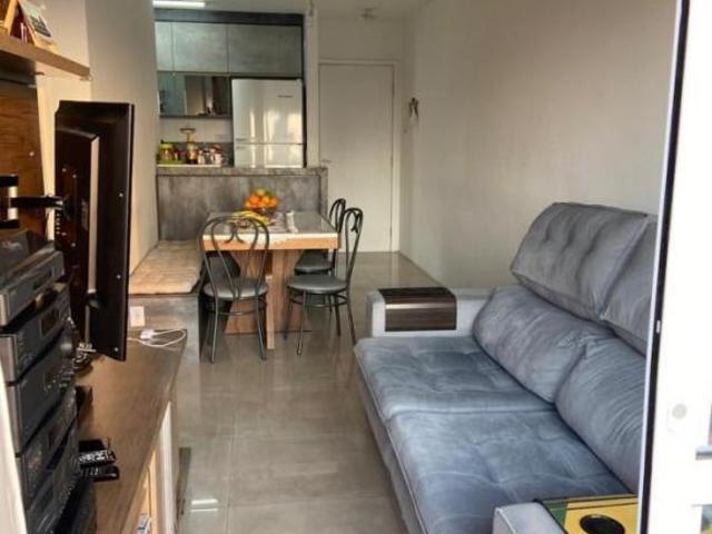 Sobrado para Venda em São Paulo, Vila Carrão, 3 dormitórios, 3 suítes, 4 banheiros, 2 vagas