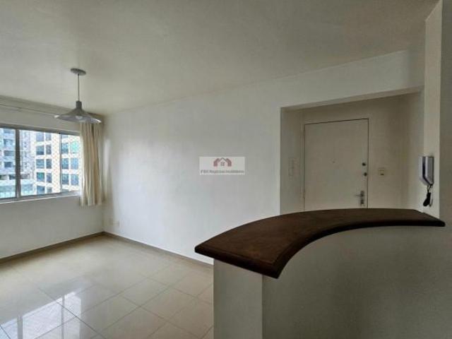 Apartamento para Venda em São Paulo, Moema, 1 dormitório, 1 banheiro, 1 vaga