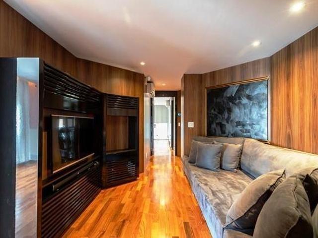 Apartamento para Venda em São Paulo, moema, 2 dormitórios, 2 suítes, 5 banheiros, 4 vagas