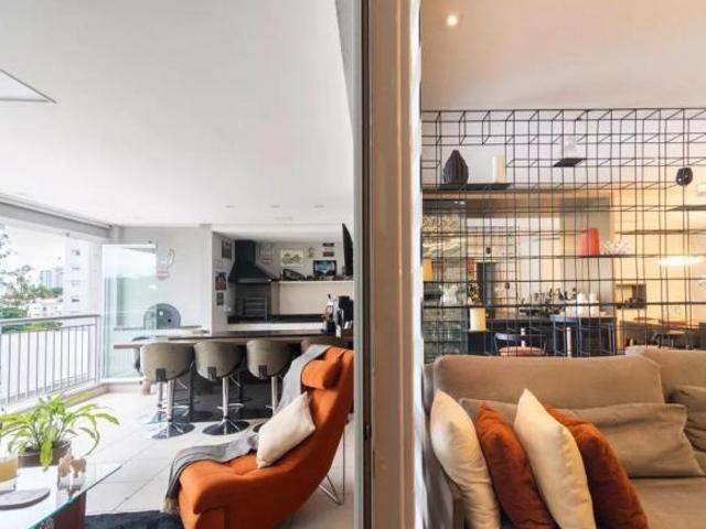 Apartamento para Venda em São Paulo, Santo Amaro, 3 dormitórios, 3 suítes, 5 banheiros, 3 vagas
