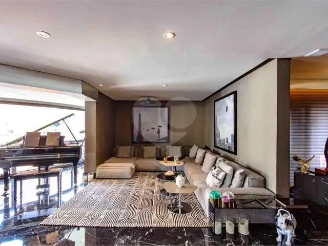 Apartamento para Venda em São Paulo/SP Moema 2 Quartos