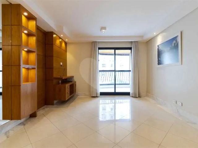 Apartamento para Venda em São Paulo/SP Moema 2 Quartos
