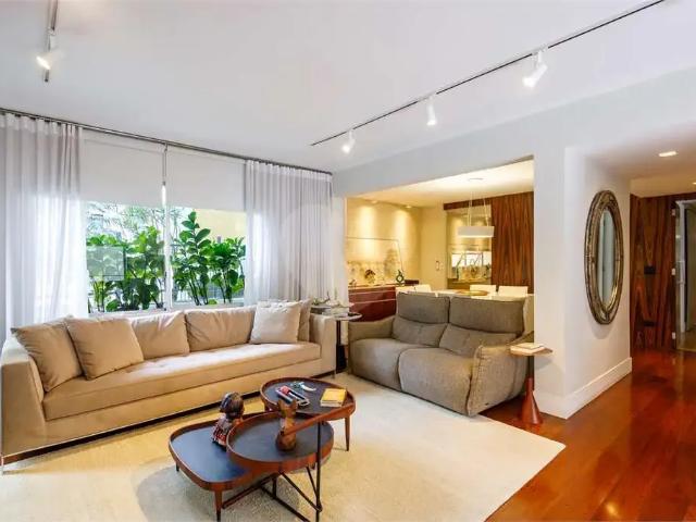 Apartamento para Venda em São Paulo/SP Moema 2 Quartos