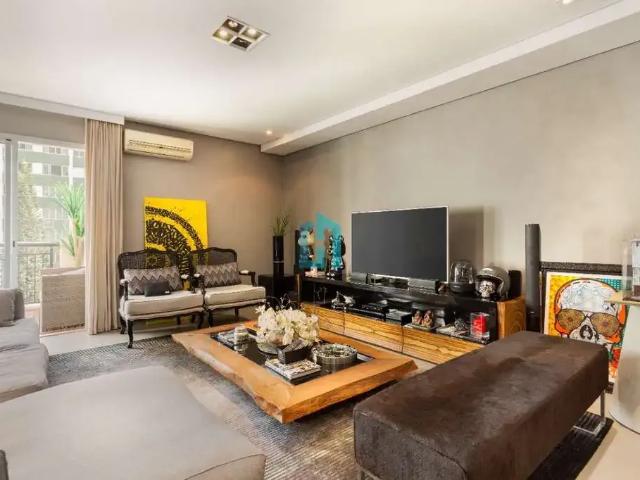 Apartamento para Venda em São Paulo/SP Moema 2 Quartos