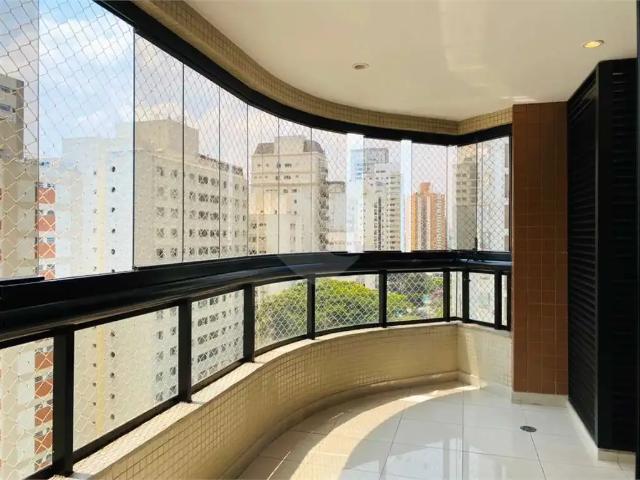 Apartamento para Venda em São Paulo/SP Moema 2 Quartos